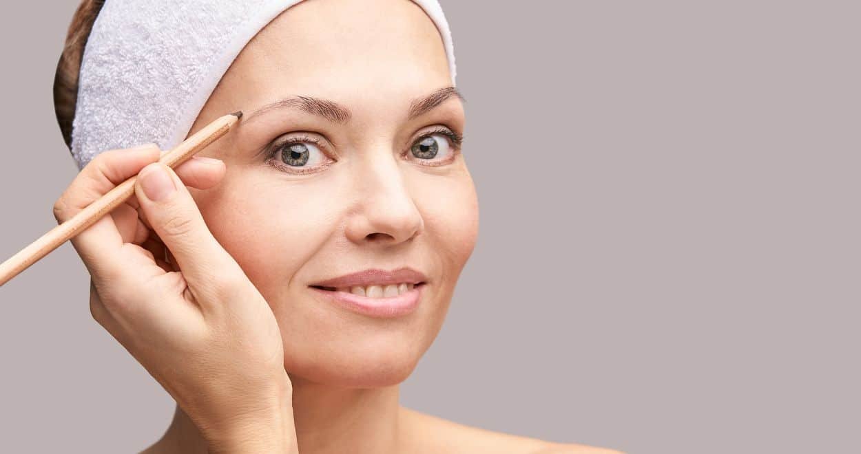 Grow Eyebrows Back: The Brow Fixx's Guide to Fixing Over-Tweezed Brows